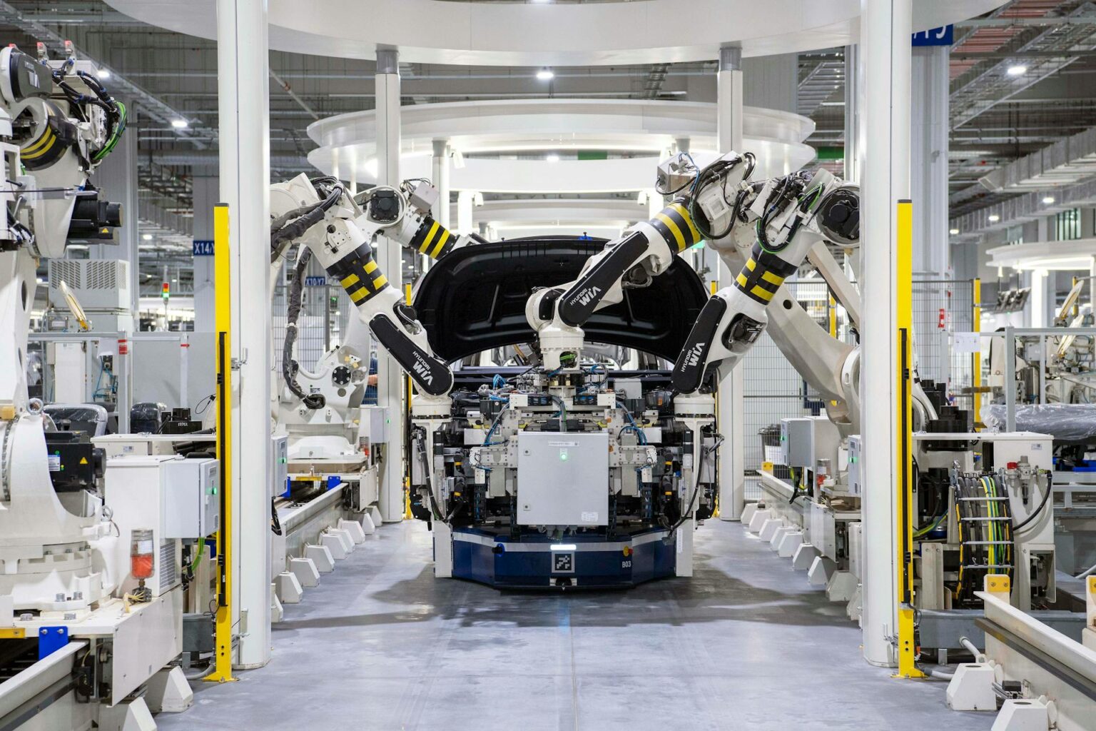Common MES Use Cases in Automotive Manufacturing | PINpoint